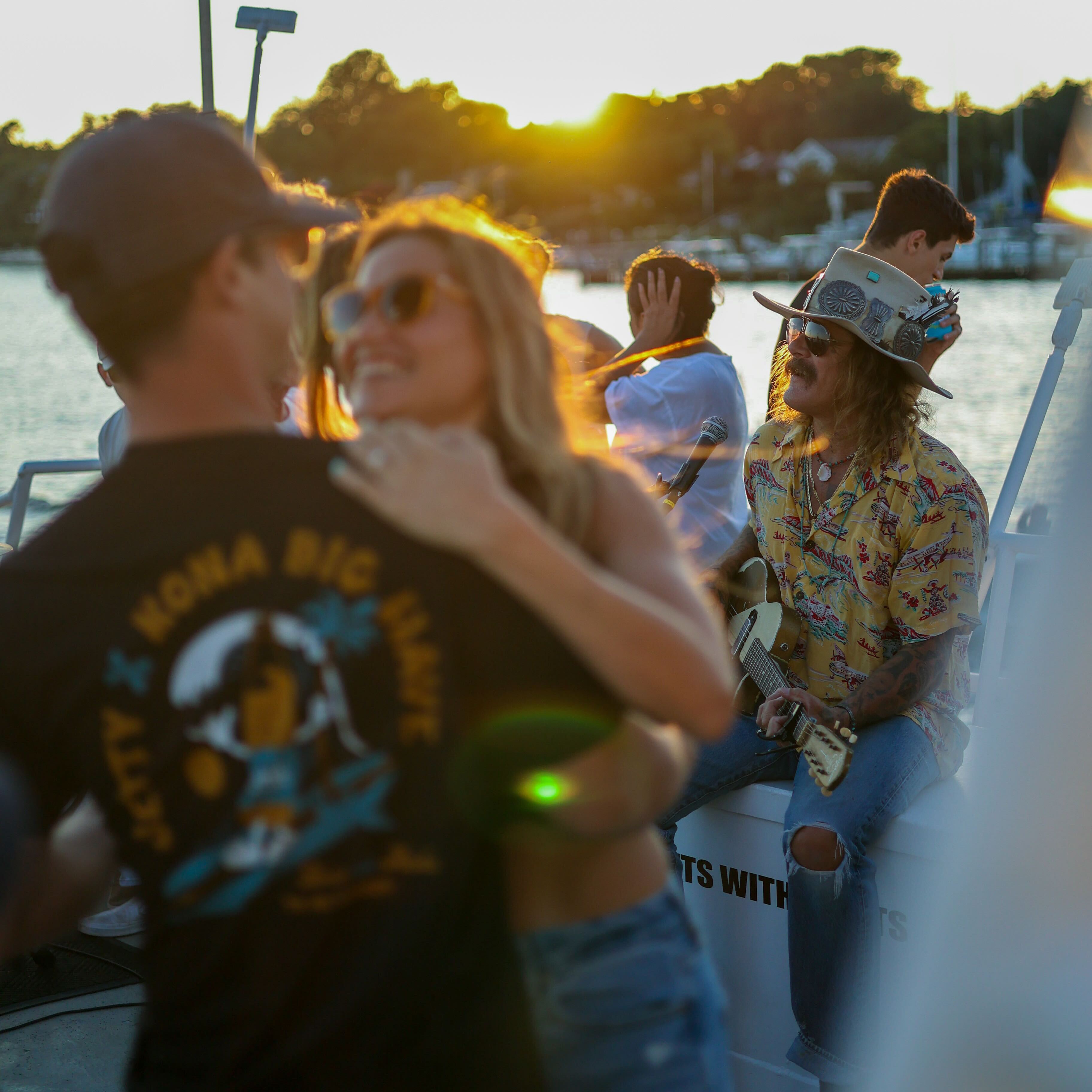 Big wave, Big thanks! – Jetty
