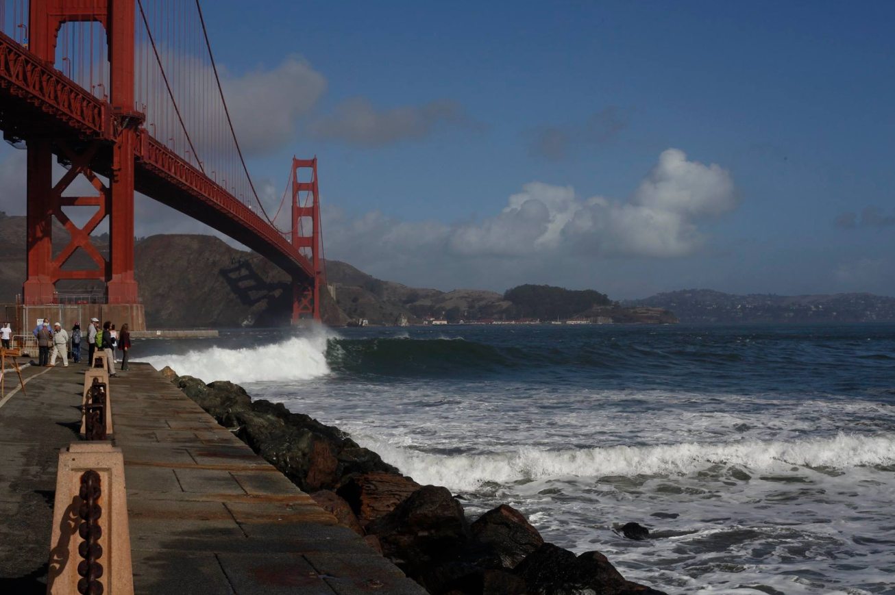 Through Santiago's Shades – Jetty